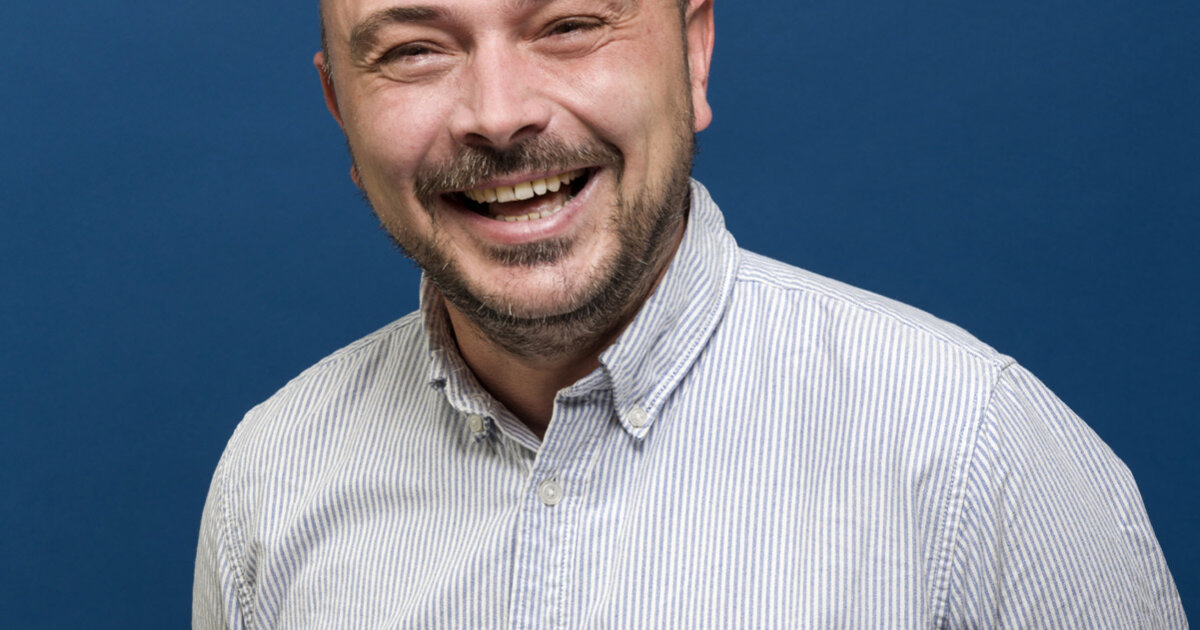 Ben Hanson - People - Charcoalblue